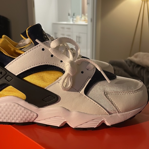 Nike | Shoes | Nike Air Limited Edition Huarache 222 | Poshmark